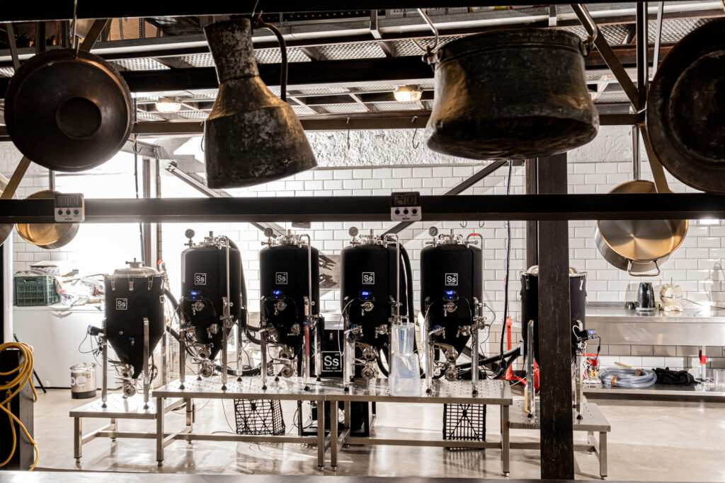 Line Athens- Ένα μπαρ το οποίο “μαγειρεύει” τα κοκτέιλ του (update 2025 ...